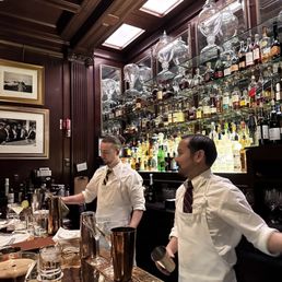 RL Restaurant Chicago, IL 60611 | Discover Full Menu, Reviews & Directions